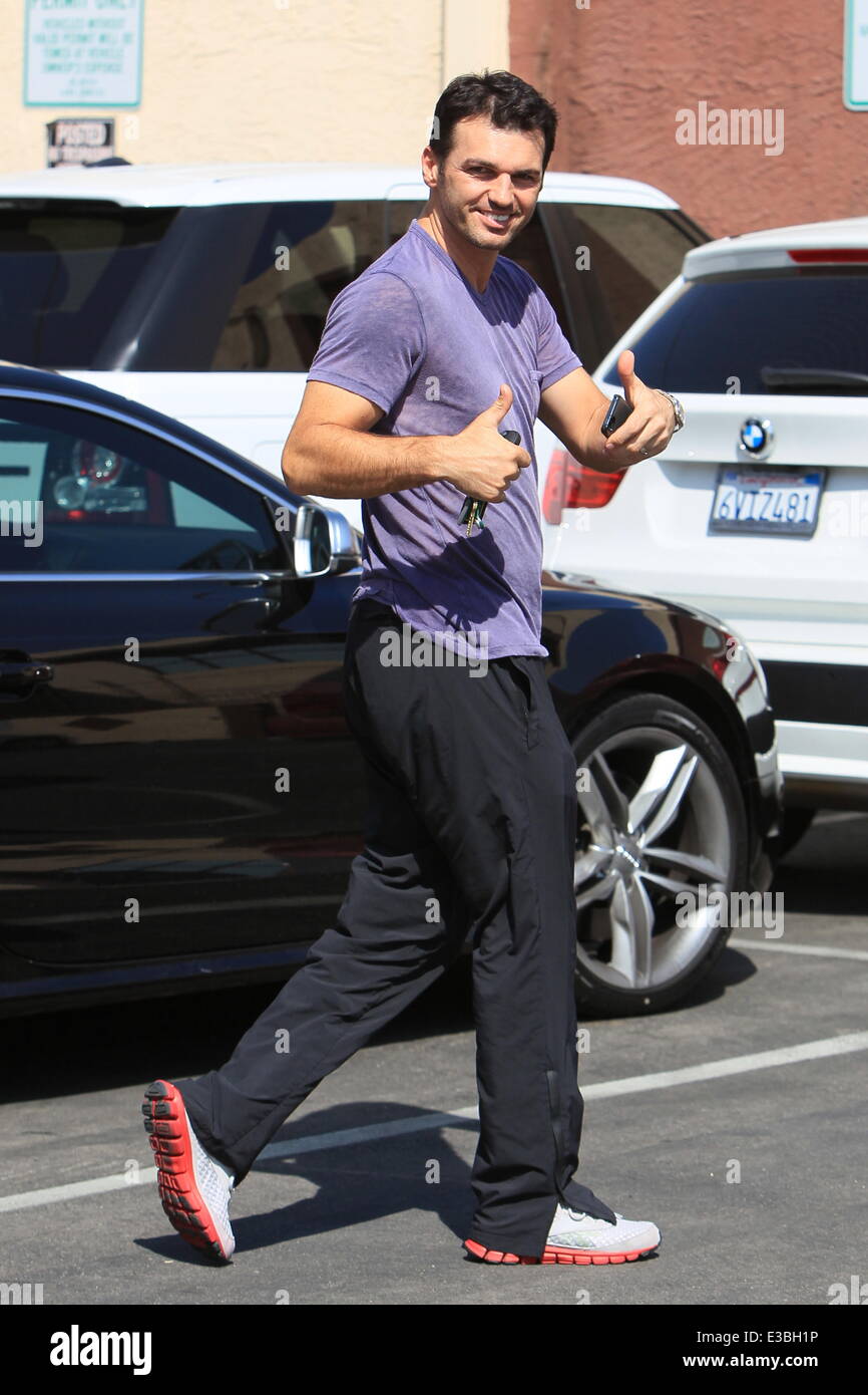 Tony Dovolani seen arriving at a dance studio for Dancing with the ...