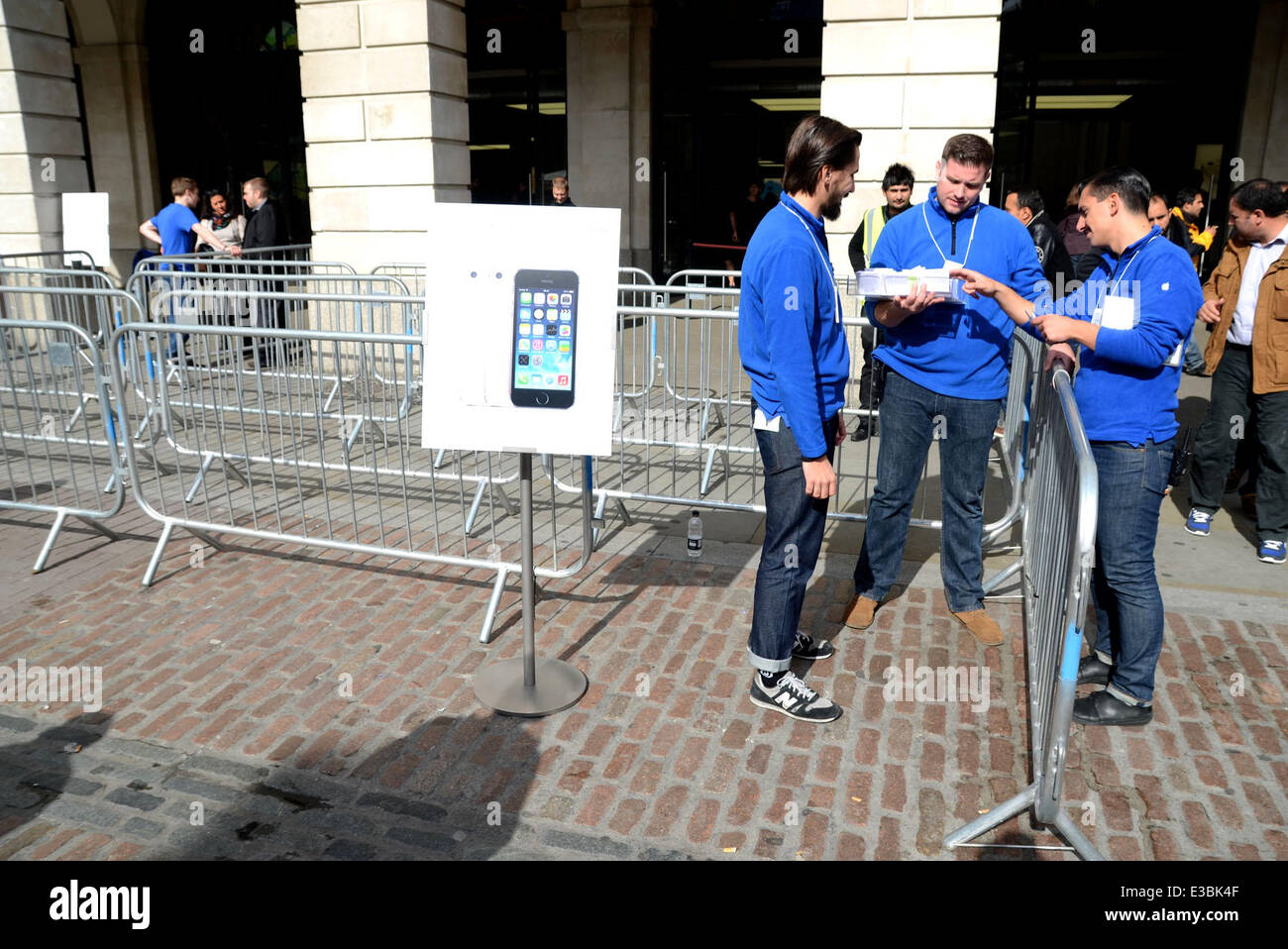 A huge queue formed outside the Apple store in Covent Garden today as ...