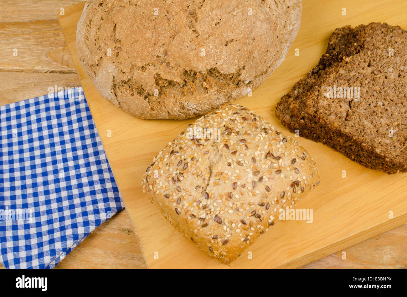 Different types of German whole wheat bread Stock Photo - Alamy