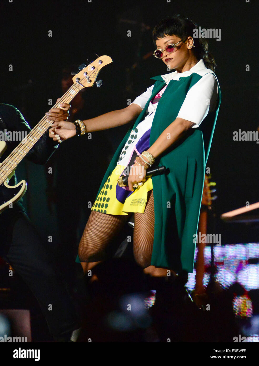 Rihanna's Singapore Formula One (F1) Grand Prix post race concert ...