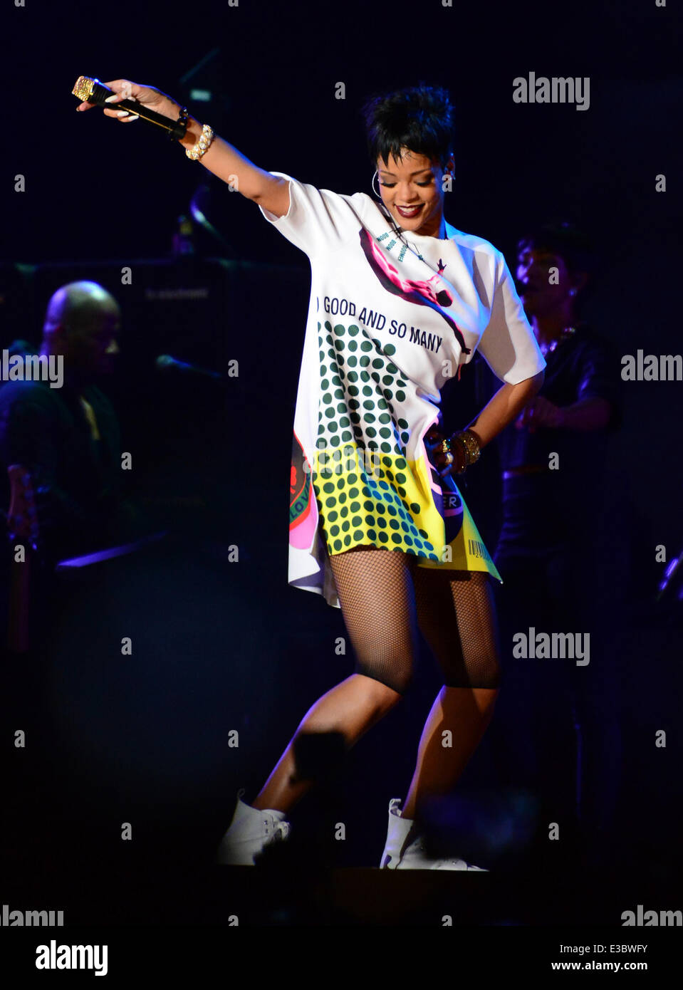 Rihanna's Singapore Formula One (F1) Grand Prix post race concert ...