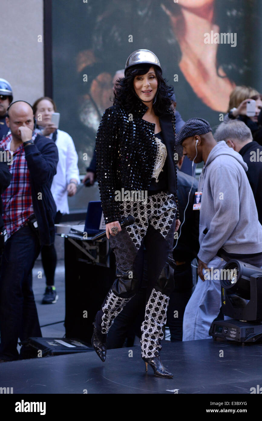 Cher Performing LIVE on "Today" Show at Rockefeller Plaza Featuring ...