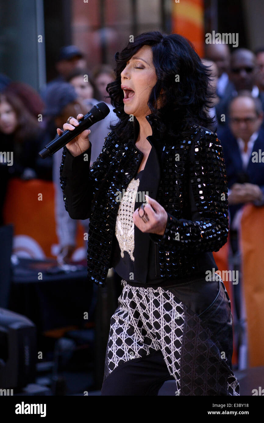 Cher Performing LIVE on "Today" Show at Rockefeller Plaza Featuring ...