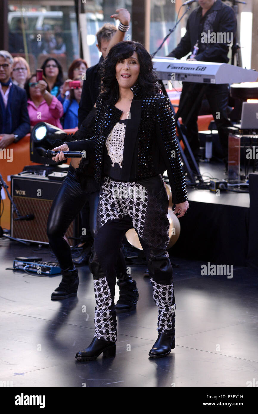 Cher Performing LIVE on "Today" Show at Rockefeller Plaza Featuring ...