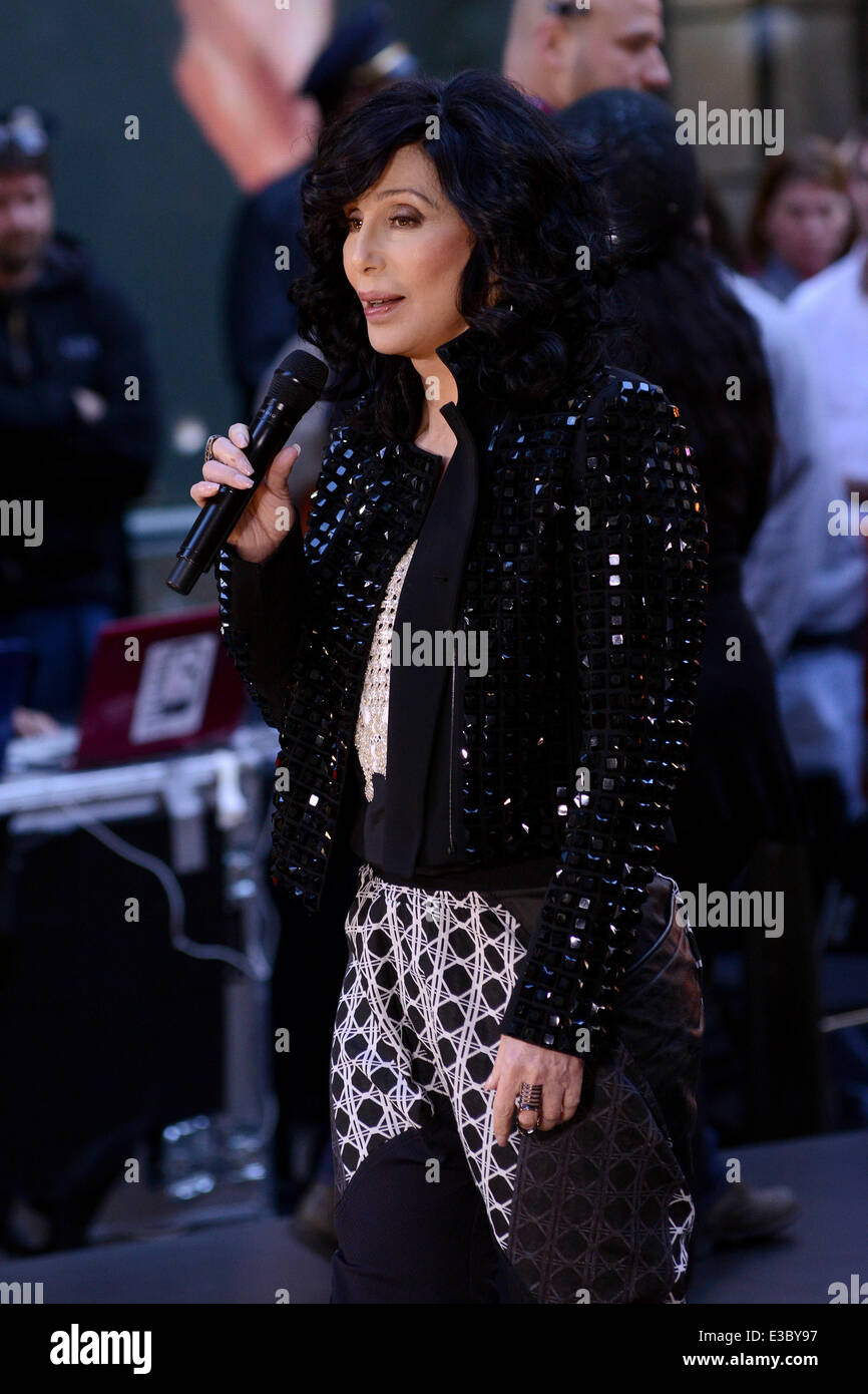Cher Performing LIVE on "Today" Show at Rockefeller Plaza Featuring ...