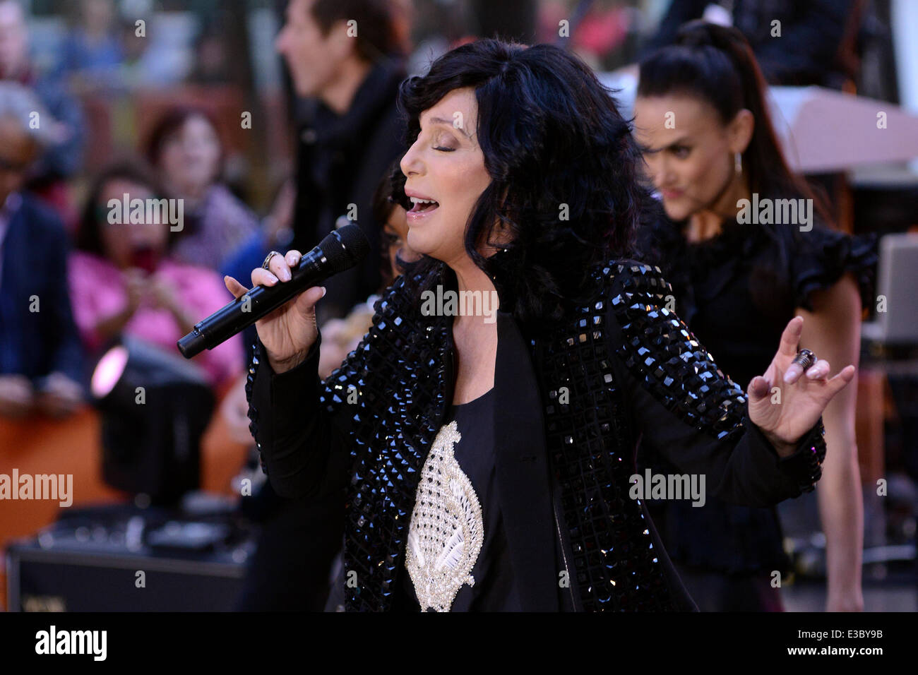 Cher Performing LIVE on "Today" Show at Rockefeller Plaza Featuring ...