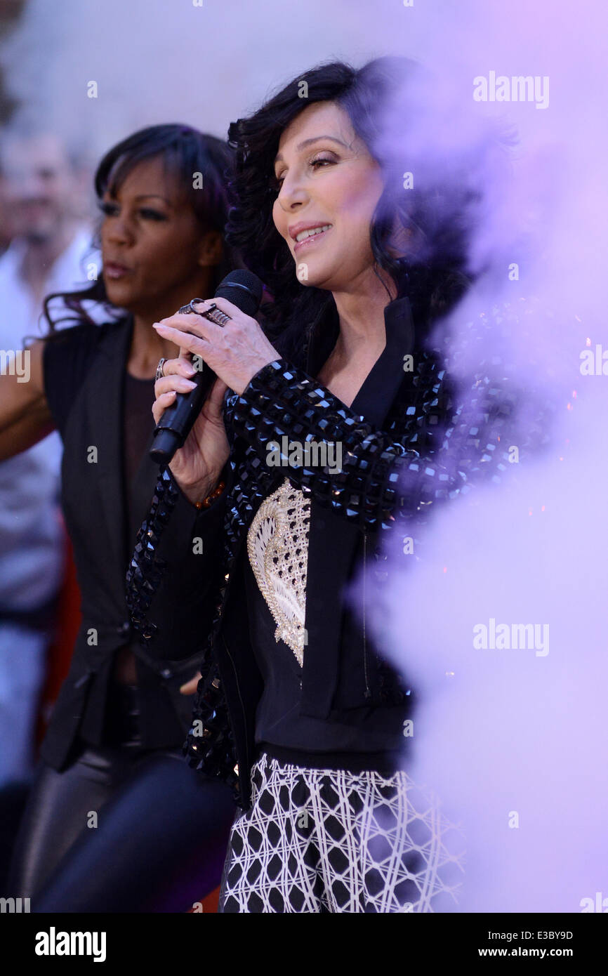 Cher Performing LIVE on "Today" Show at Rockefeller Plaza Featuring ...