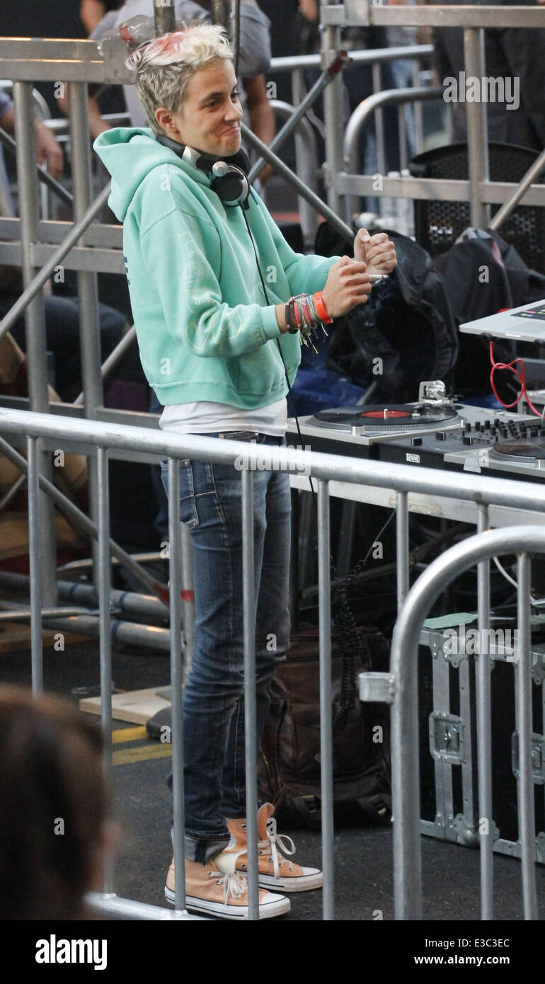 Samantha Ronson performs a DJ set ahead of the Justin Timberlake's ...