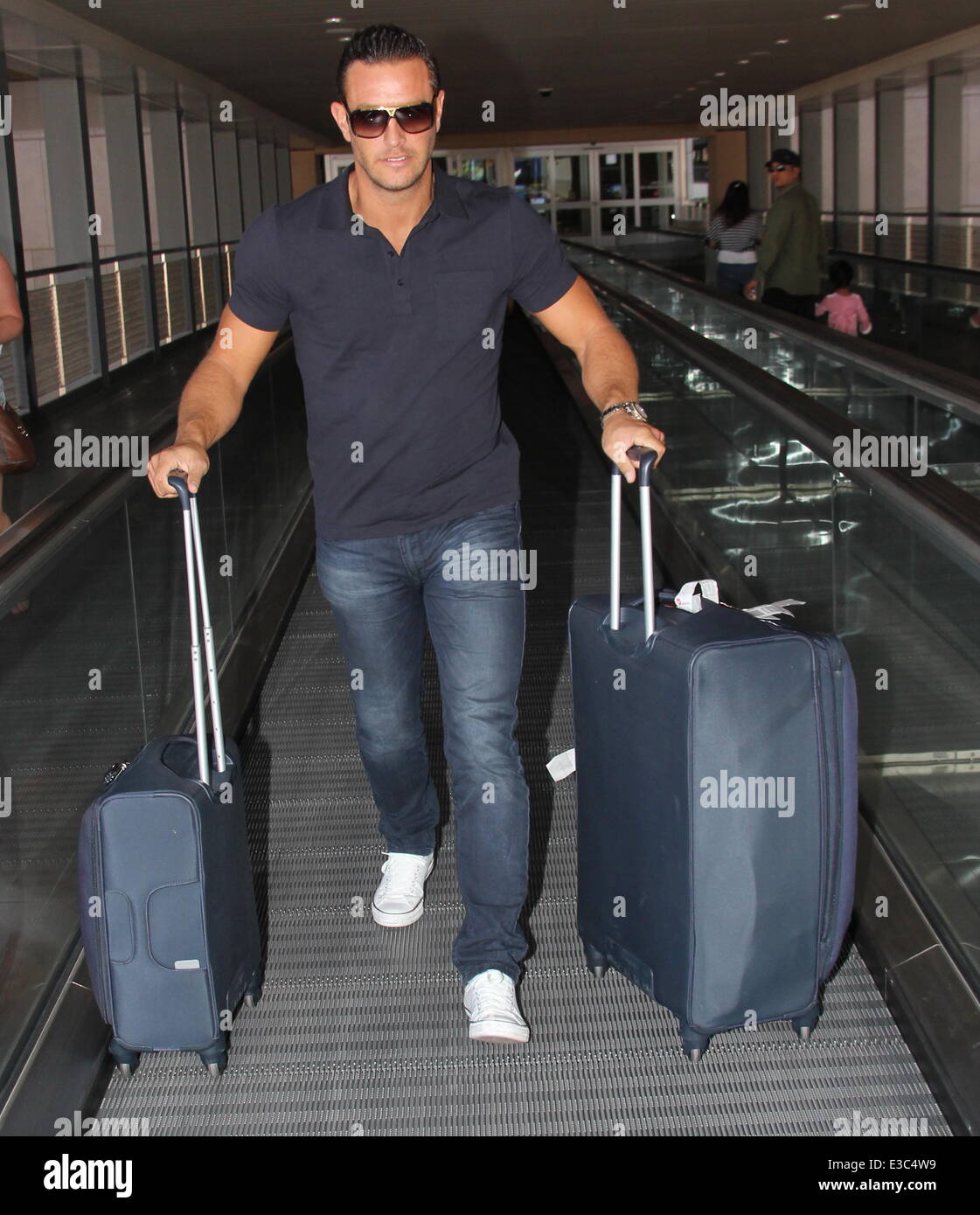 EXCLUSIVE Elliot Wright arrives in Las Vegas to join the cast of Towie ...