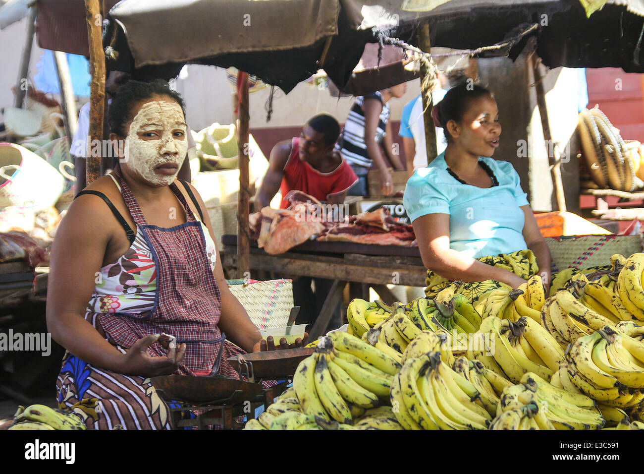 Madagascar Food Markets _ Delighting in the Street Foods of Madagascar ...