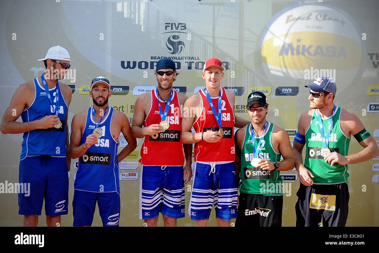 Ryan doherty hi-res stock photography and images - Alamy