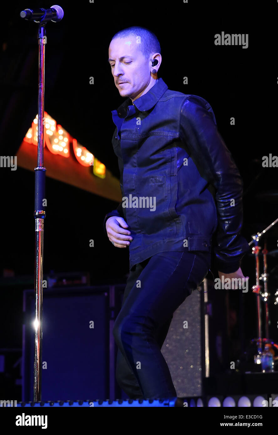 The D Celebrates One Year in Las Vegas with Stone Temple Pilots with ...
