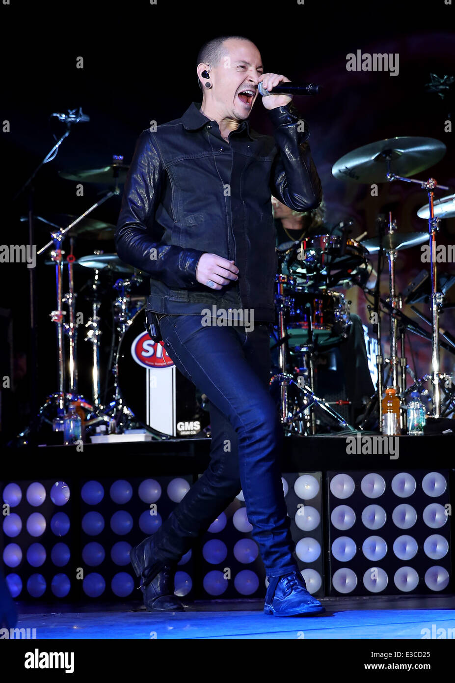 The D Celebrates One Year in Las Vegas with Stone Temple Pilots with ...