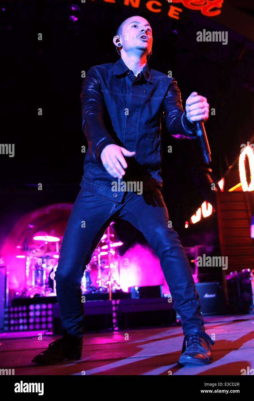 The D Celebrates One Year in Las Vegas with Stone Temple Pilots with ...