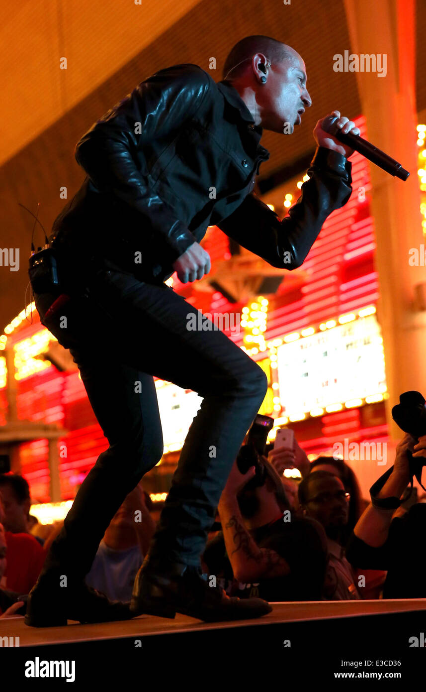 The D Celebrates One Year in Las Vegas with Stone Temple Pilots with ...