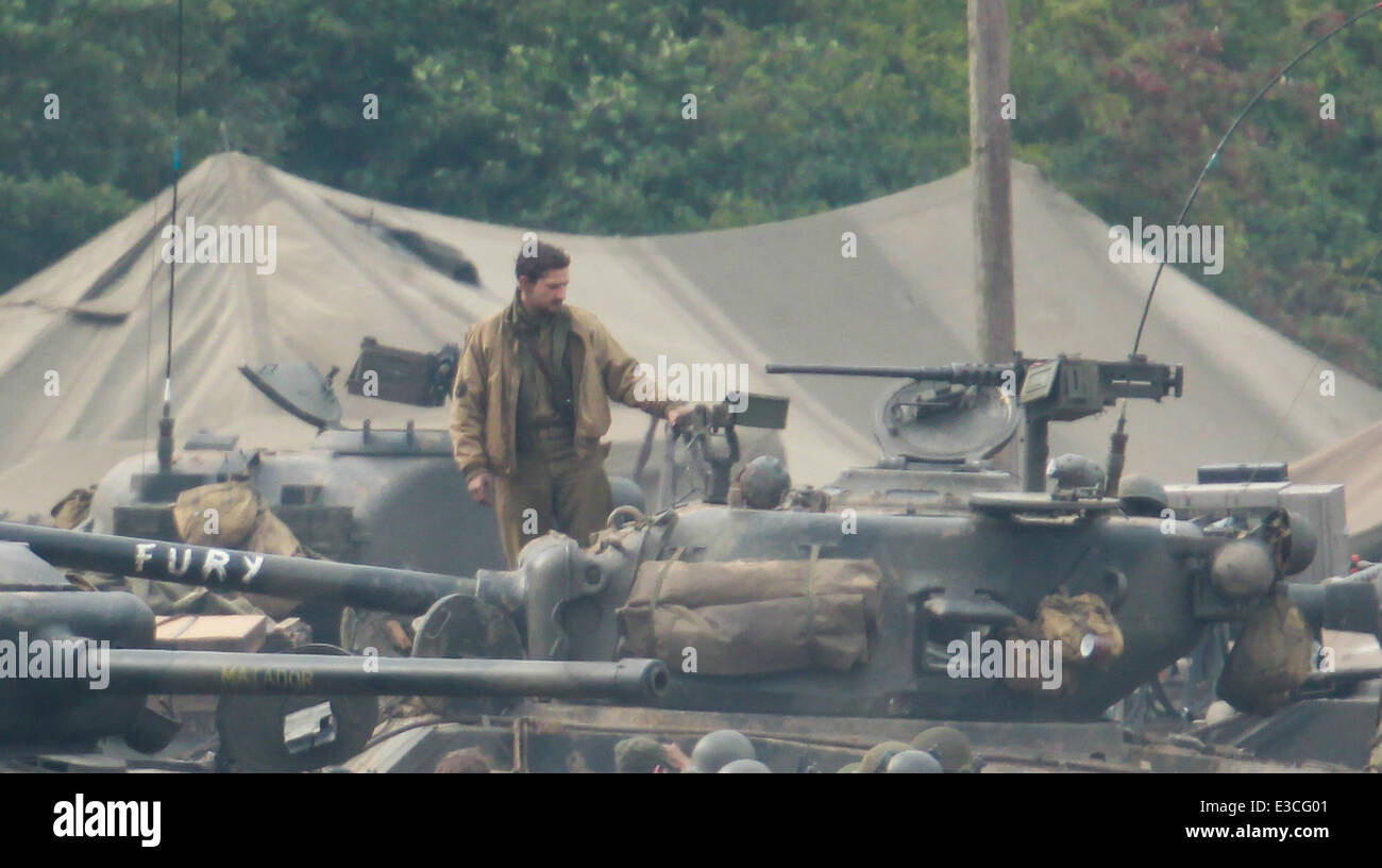 Brad Pitt and Shia La Beouf film scenes for their movie Fury in ...