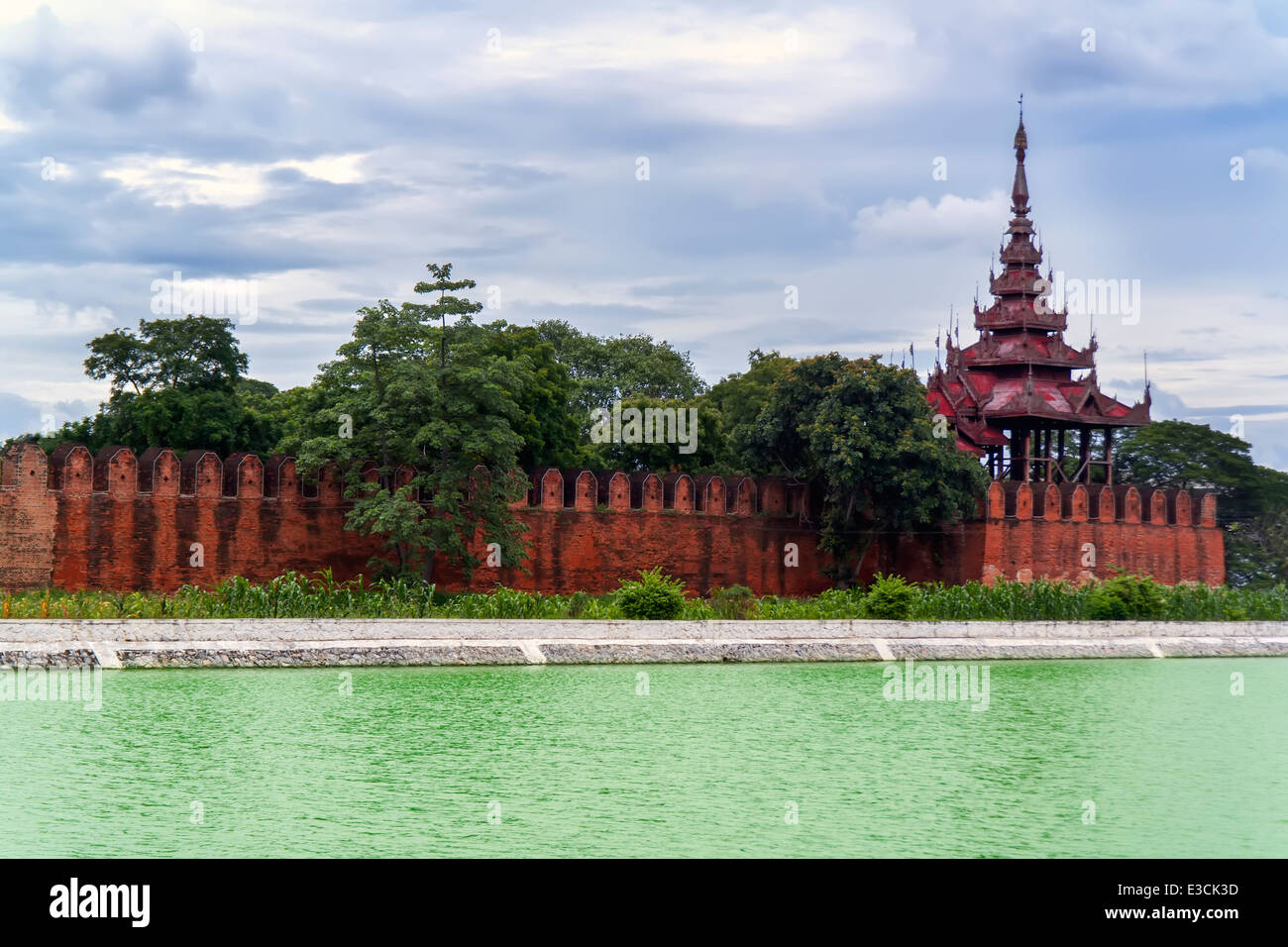 Bastion of Mandalay Palace by Day. Myanmar Stock Photo - Alamy