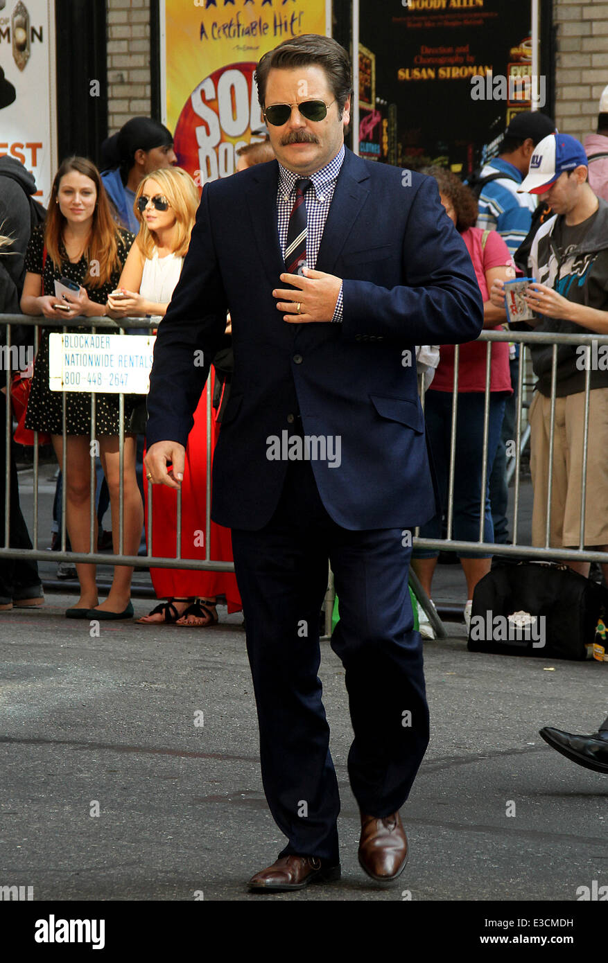 Celebrities outside the Ed Sullivan Theater for the 'Late Show with ...