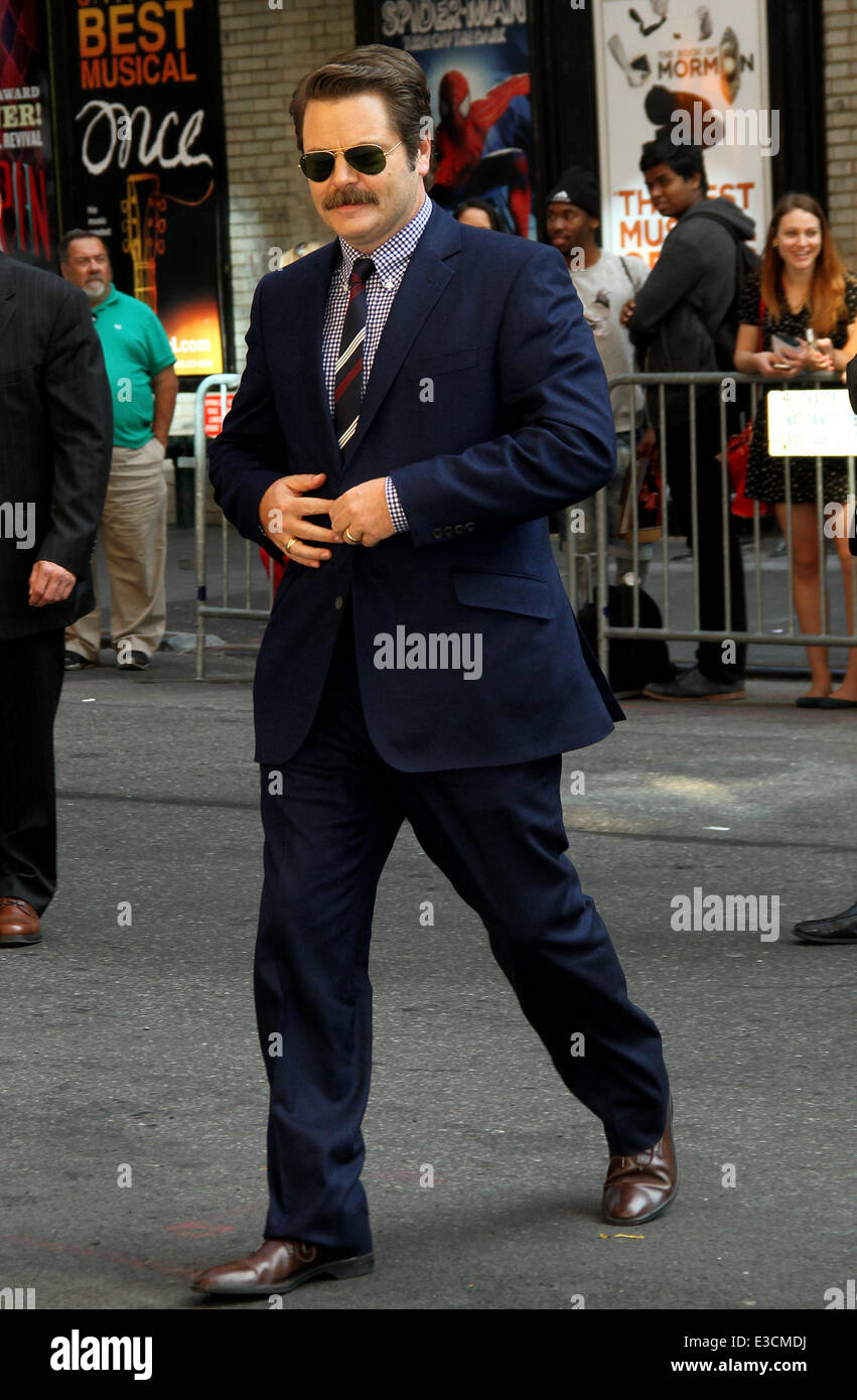 Celebrities outside the Ed Sullivan Theater for the 'Late Show with ...