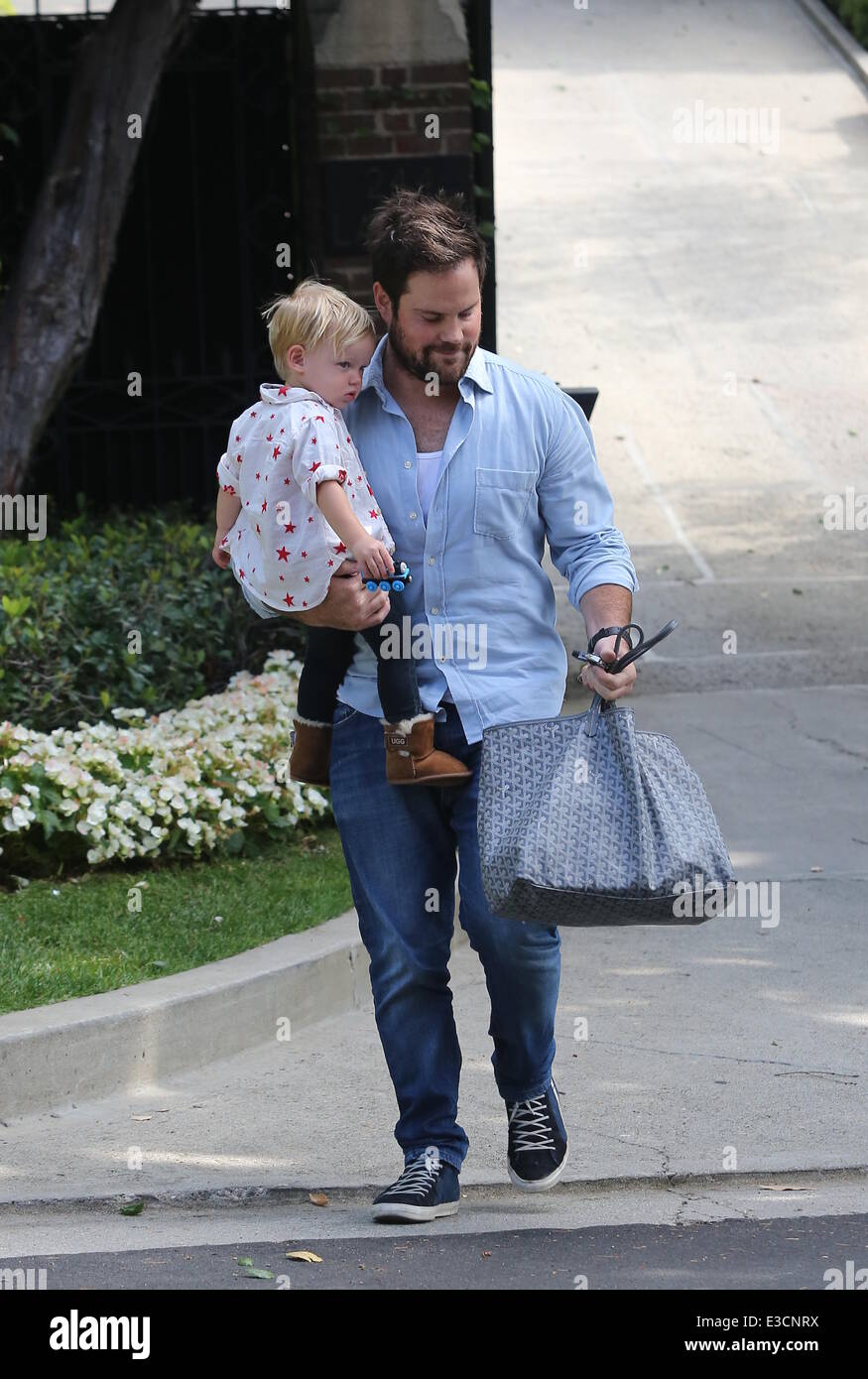 Mike Comrie out and about with Baby Luca Featuring: Mike Comrie,Luca ...