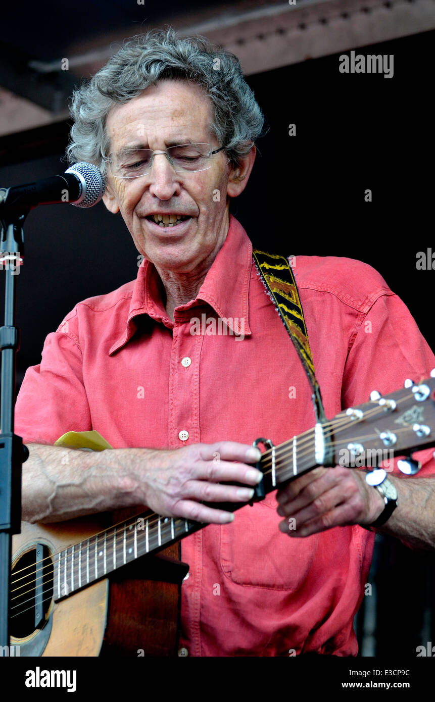 Leon Rosselson - English singer songwriter and children's author Stock ...