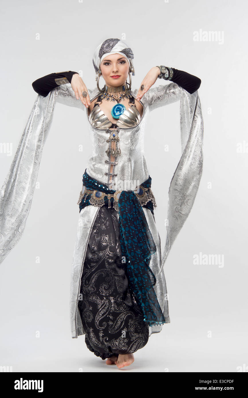 Beautiful girl belly dance movement hi-res stock photography and images ...