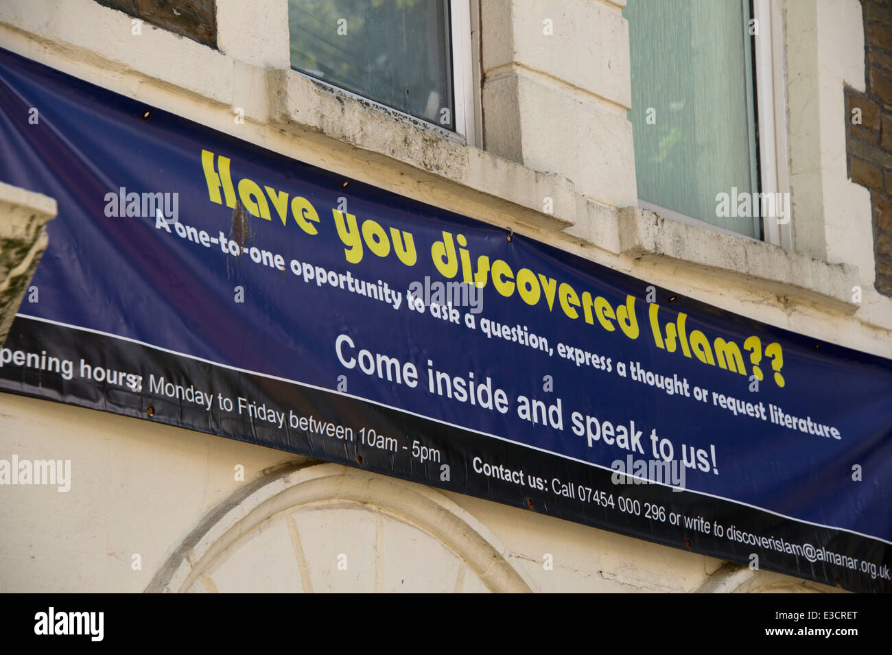 Al-Manar Mosque and Islamic Centre, Cardiff, Wales, UK Stock Photo - Alamy