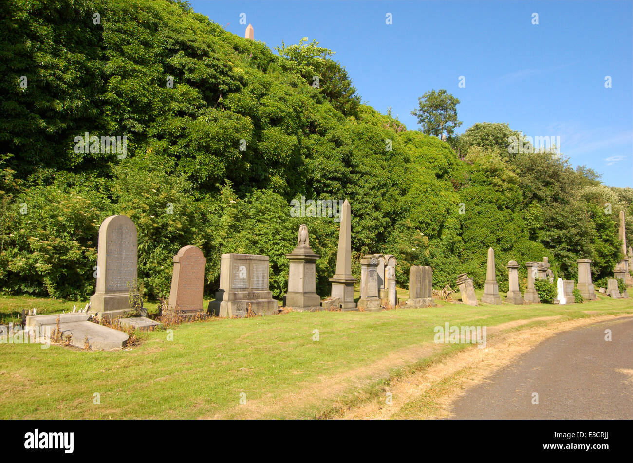 Necropolis cemetery in Glasgow, Scotland Stock Photo - Alamy
