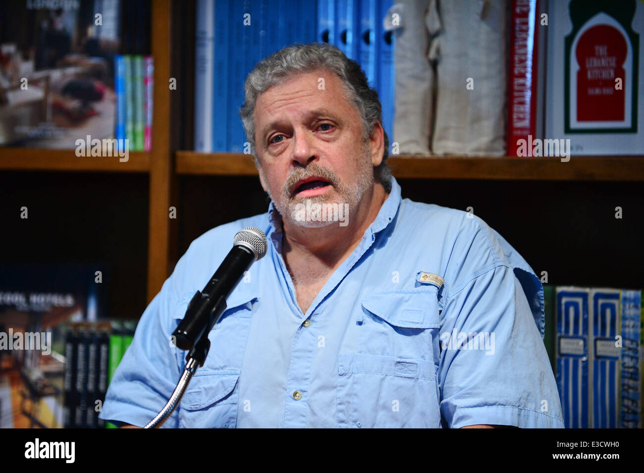 Jeff Lindsay promotes and signs copies of his book 'Dexters Final Cut ...