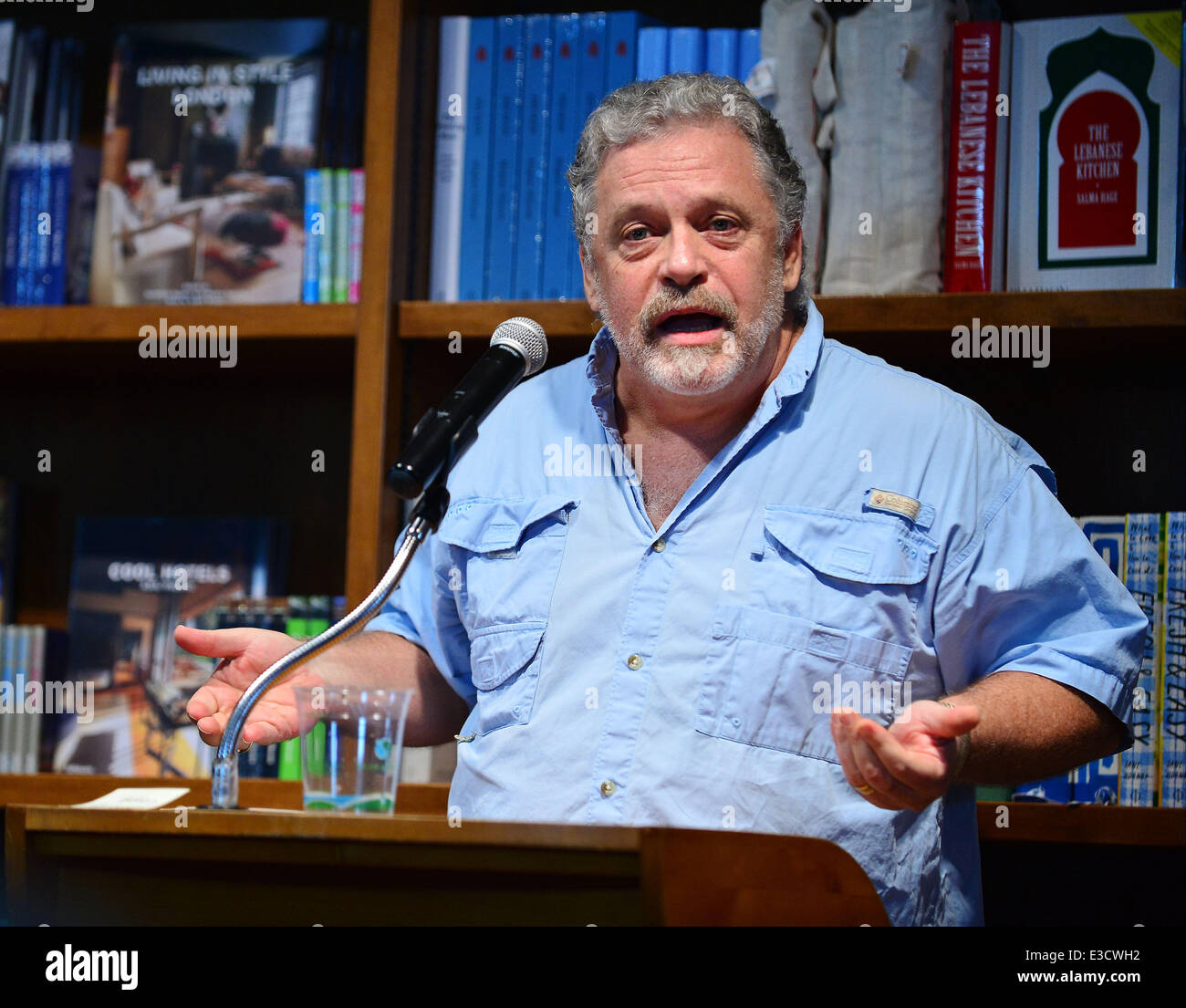 Jeff Lindsay promotes and signs copies of his book 'Dexters Final Cut ...