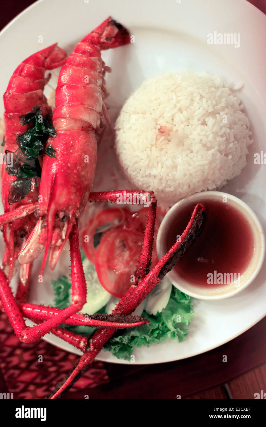 Two prawns hi-res stock photography and images - Alamy