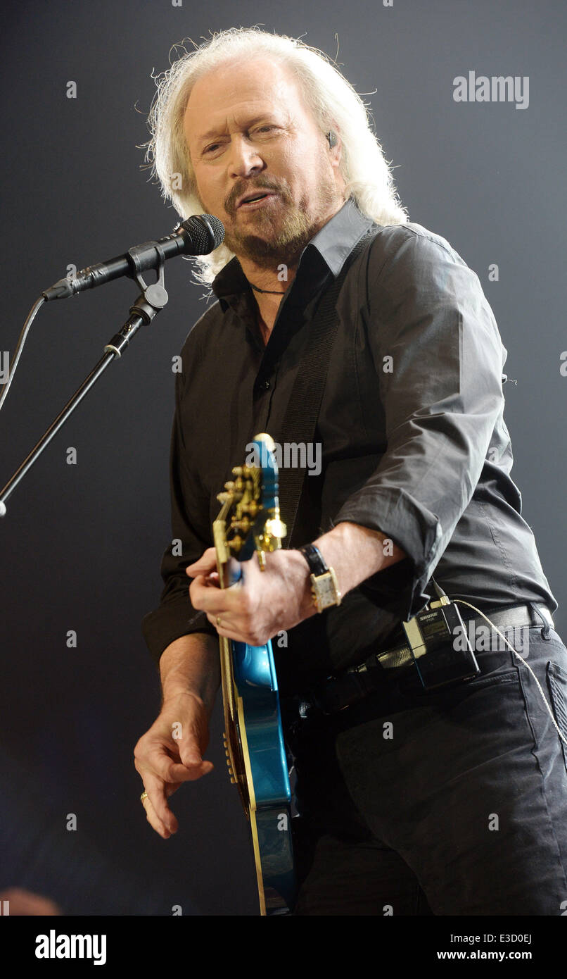 Barry Gibb performs live at the O2 Arena Featuring: Barry Gibb Where ...