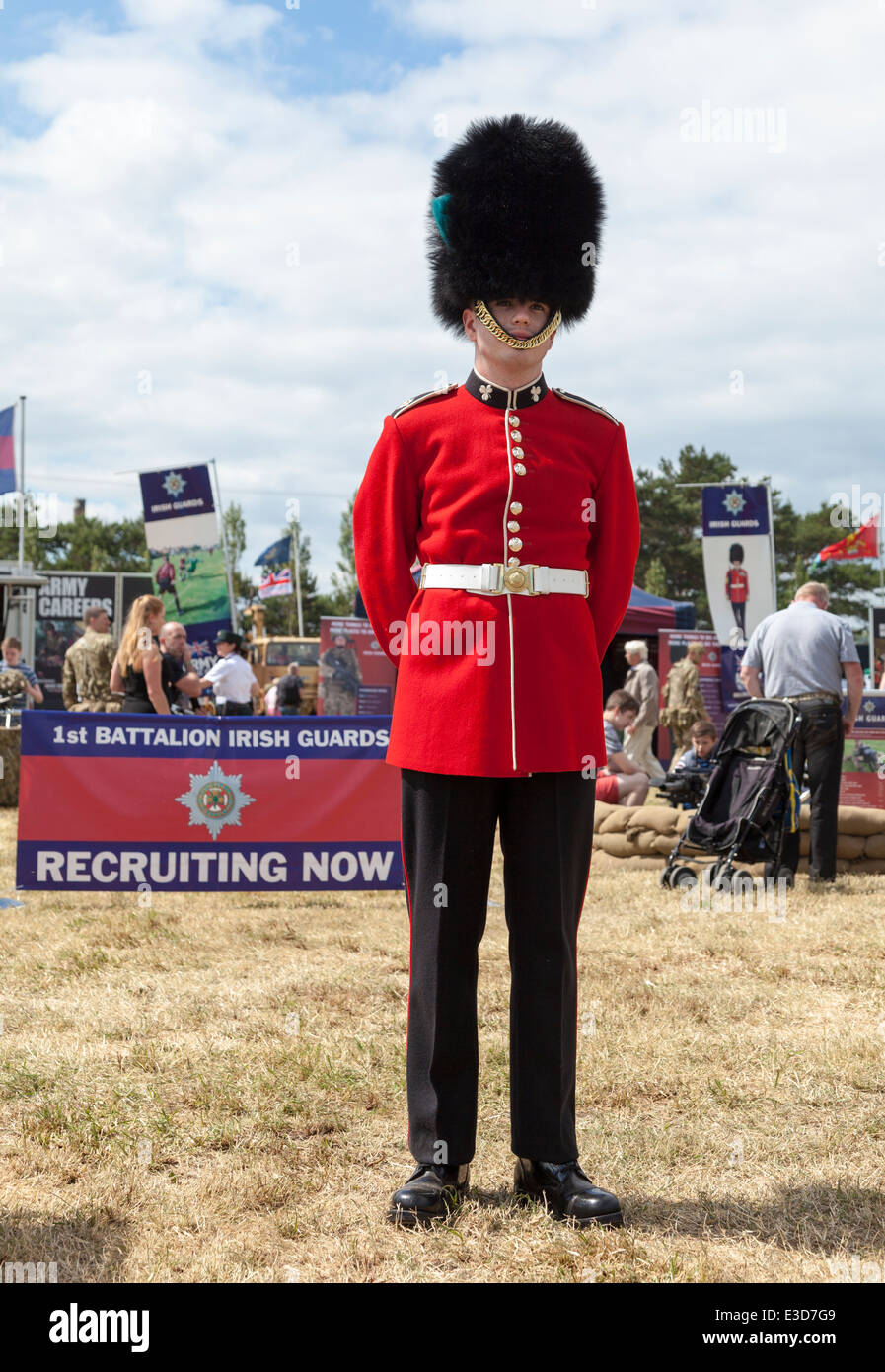 Irish guard poster hi-res stock photography and images - Alamy