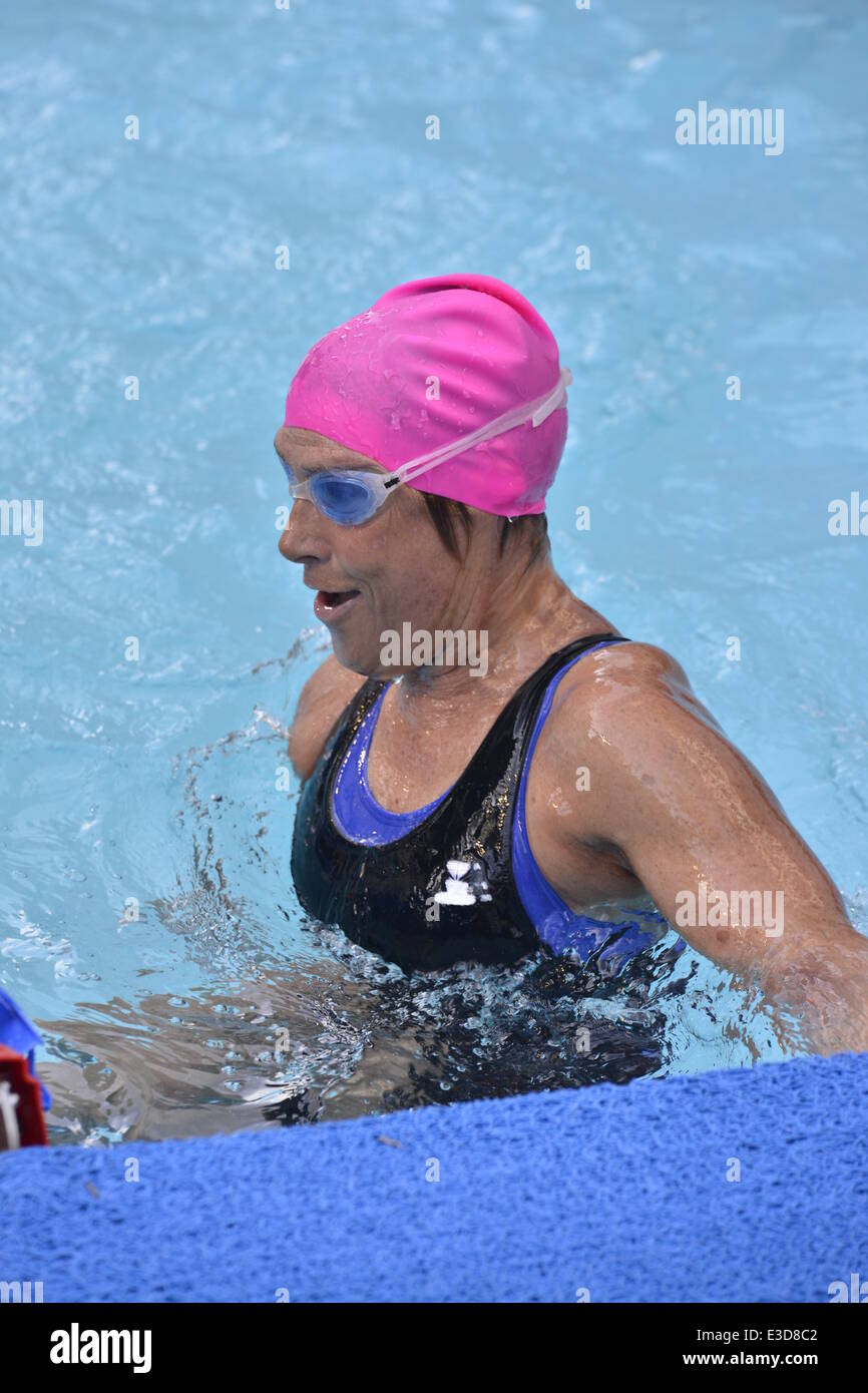 Ny swims hi-res stock photography and images - Alamy