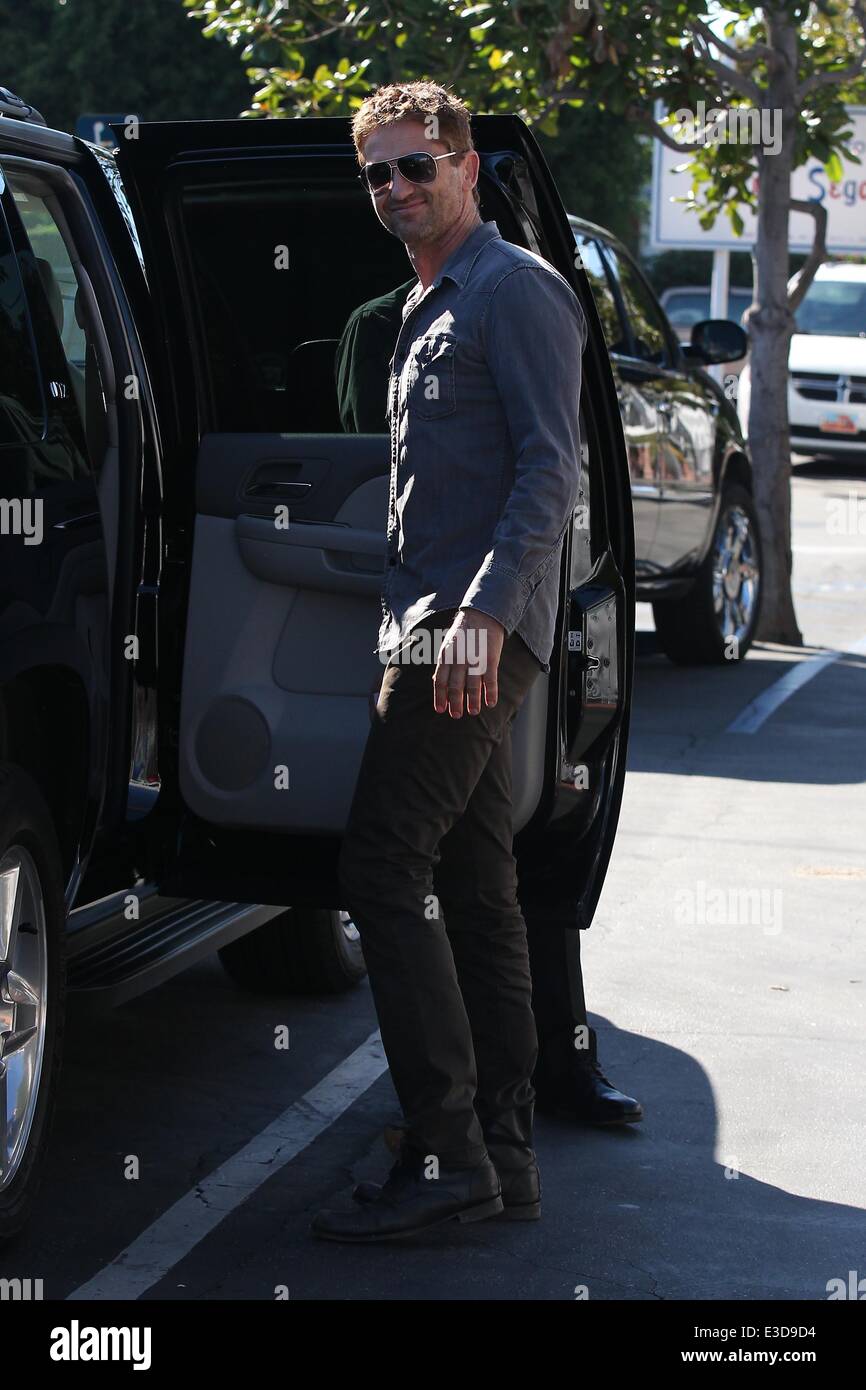 Gerard Butler leaving Fred Segal on Melrose in West Hollywood Featuring ...