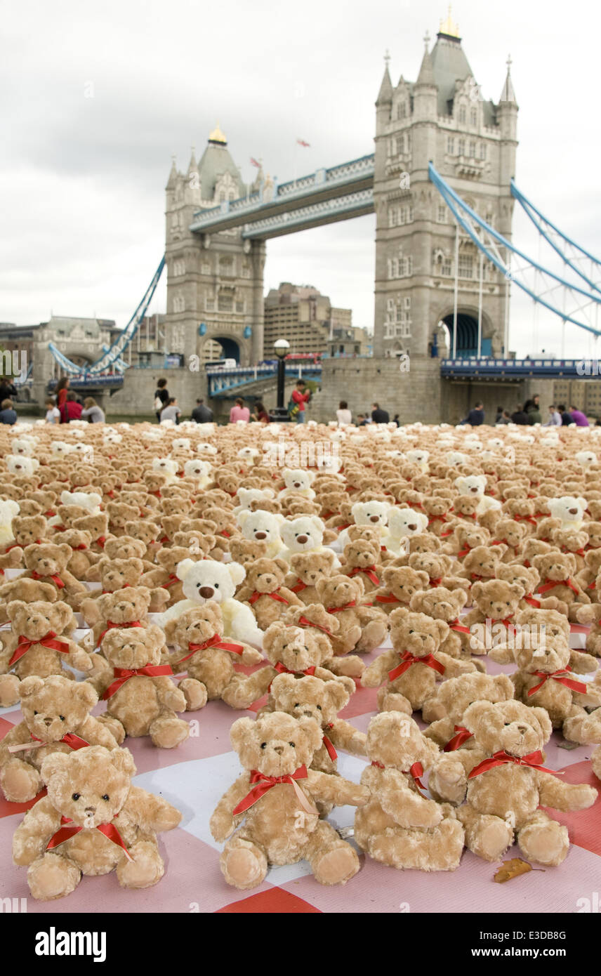Over 3,400 teddy bears laid next to Tower Bridge to launch a campaign ...