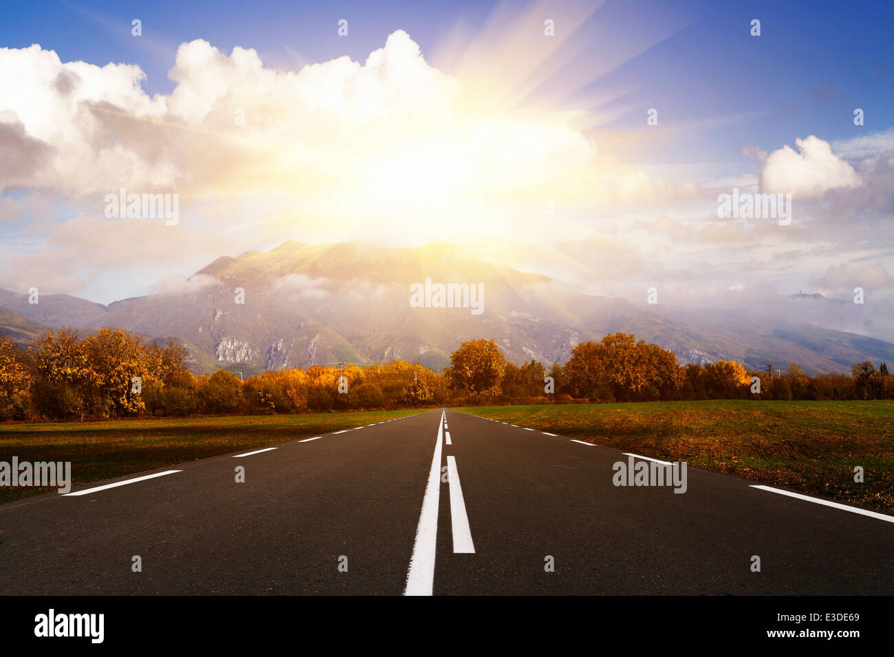 Bulgarian highway with sun and sky Stock Photo - Alamy