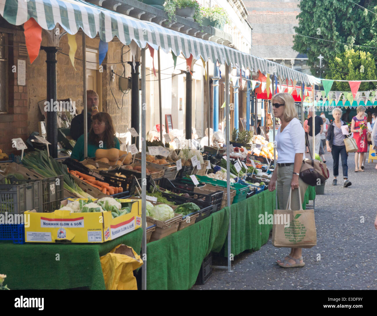 Stroud a small town in Gloucestershire in the south of the Cotswolds ...