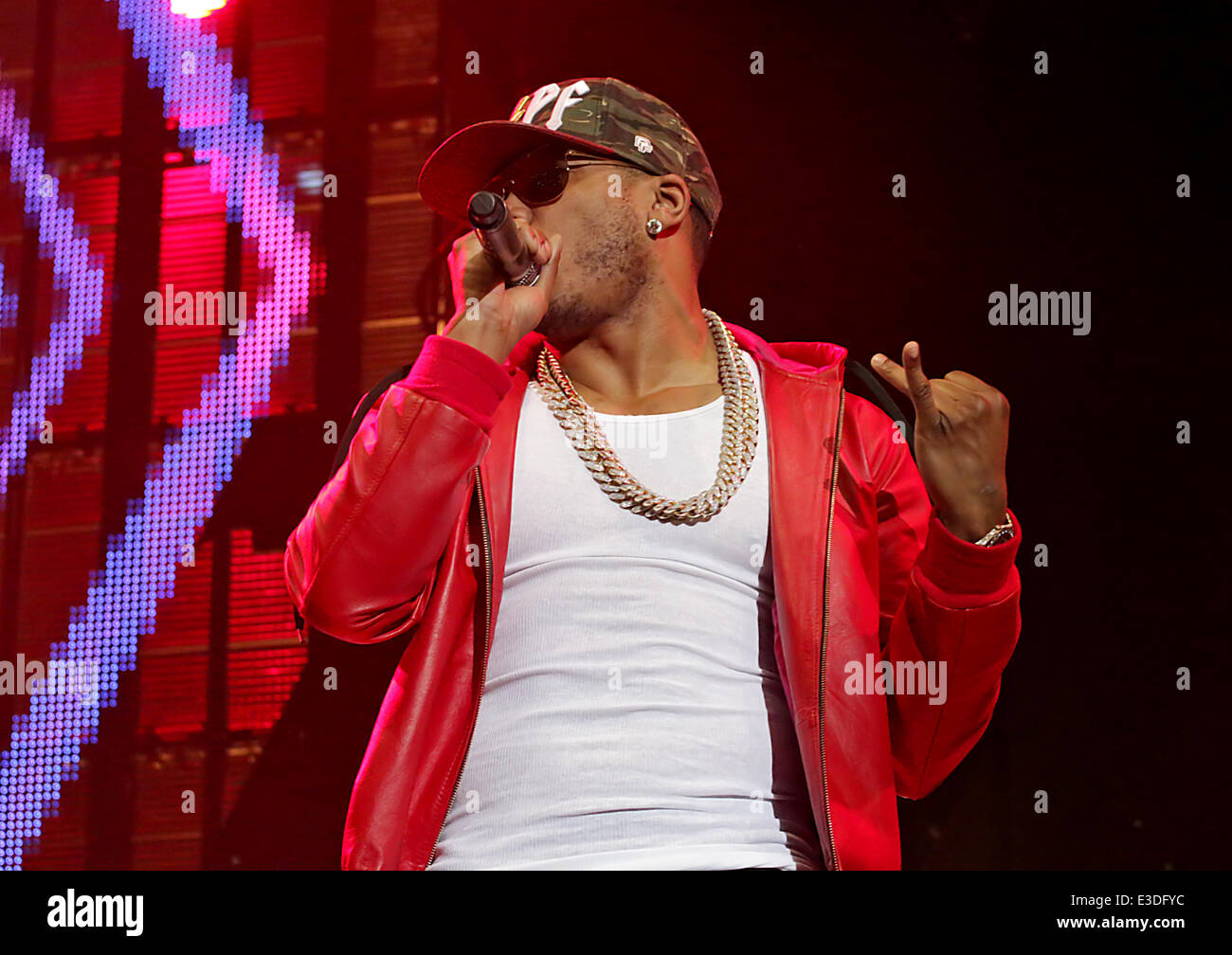 Nelly Performing at Liverpool Echo Arena for Radio 1 Xtra Featuring ...
