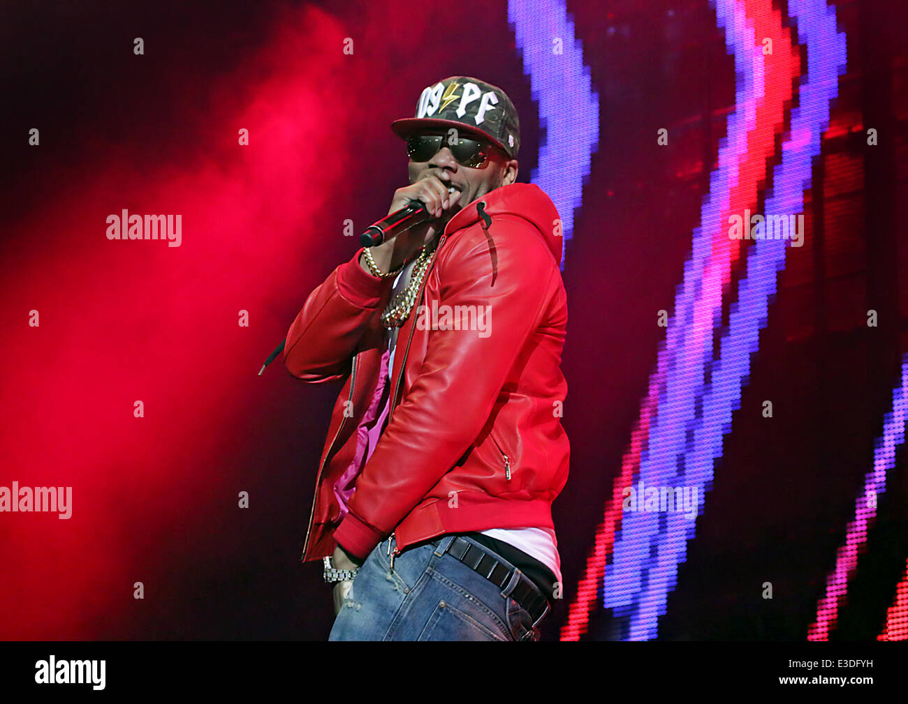 Nelly Performing at Liverpool Echo Arena for Radio 1 Xtra Featuring ...