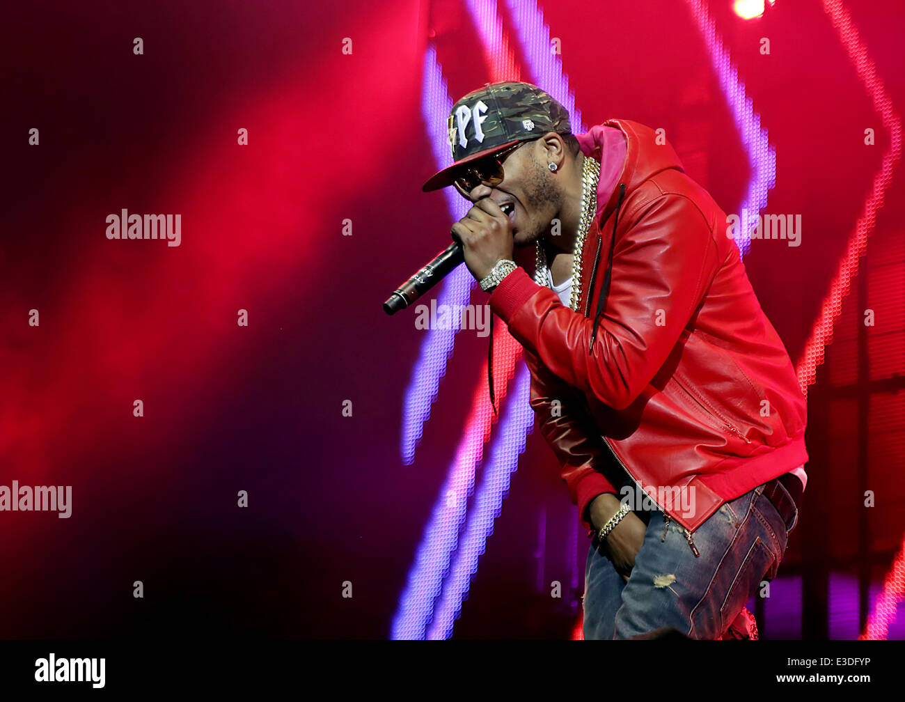 Nelly Performing at Liverpool Echo Arena for Radio 1 Xtra Featuring ...