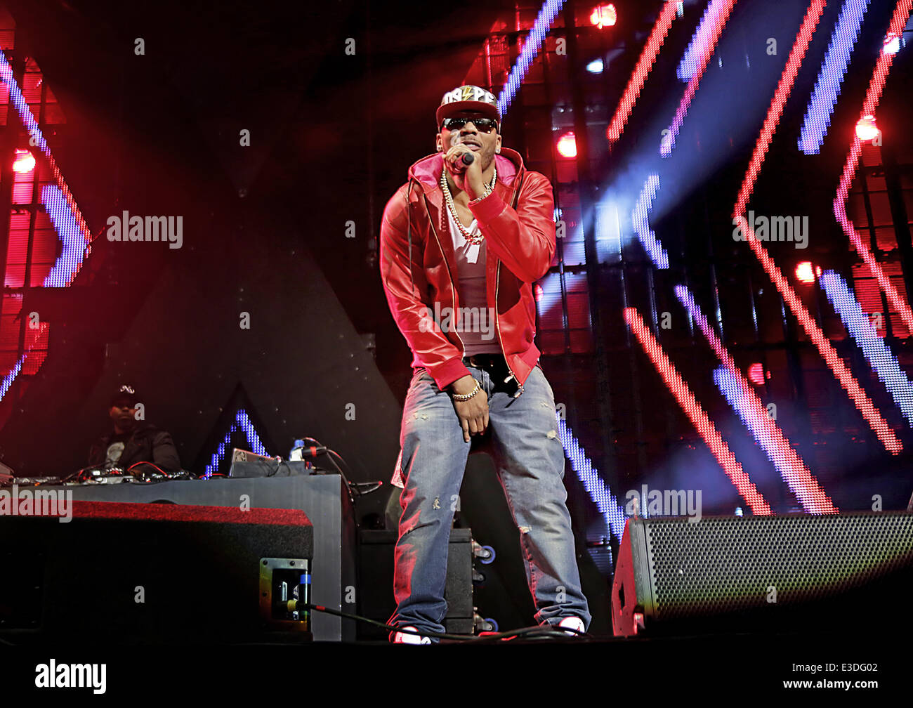 Nelly Performing at Liverpool Echo Arena for Radio 1 Xtra Featuring ...