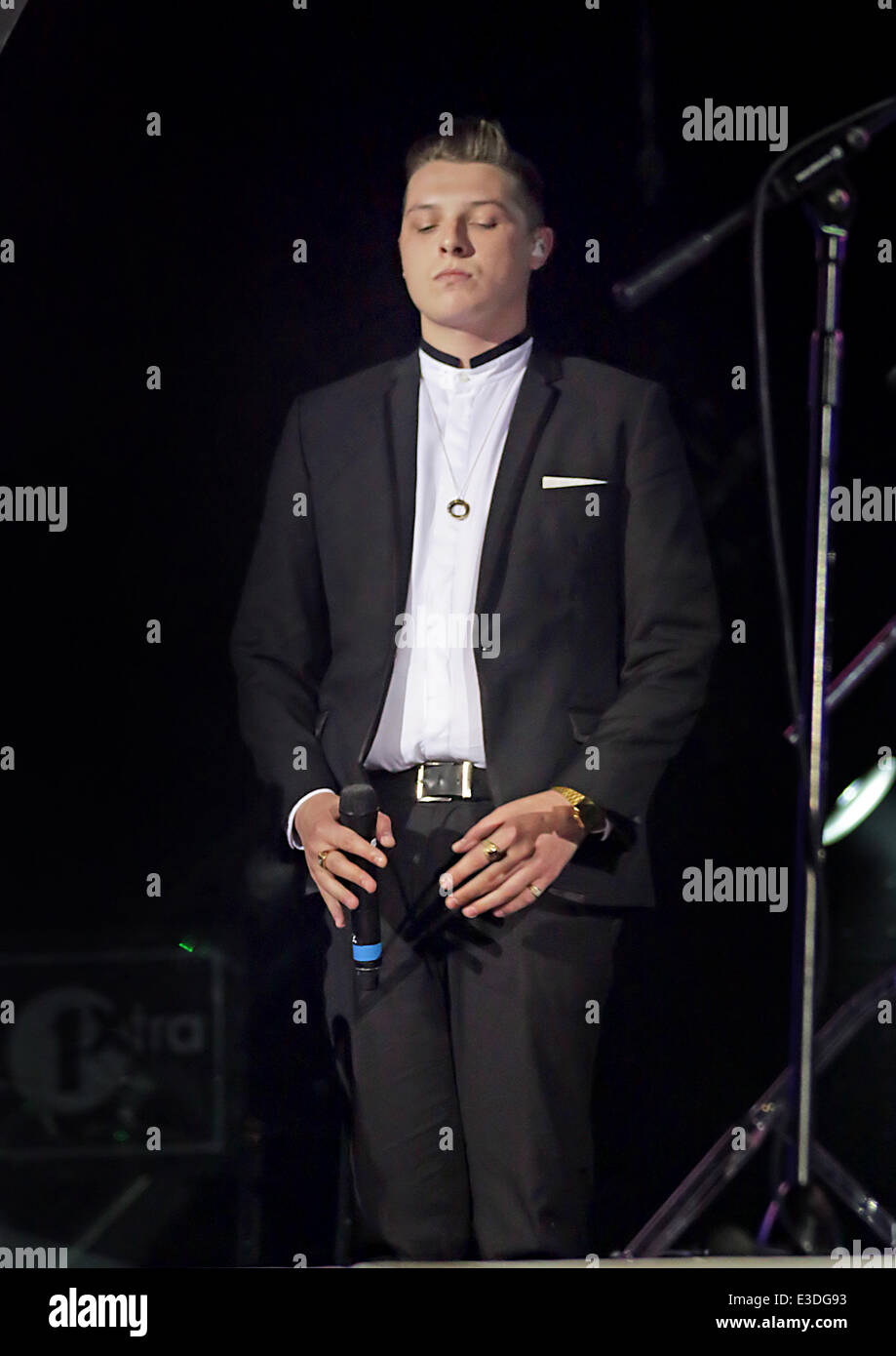 John Newman Performing at Liverpool Echo Arena for Radio 1 Xtra ...