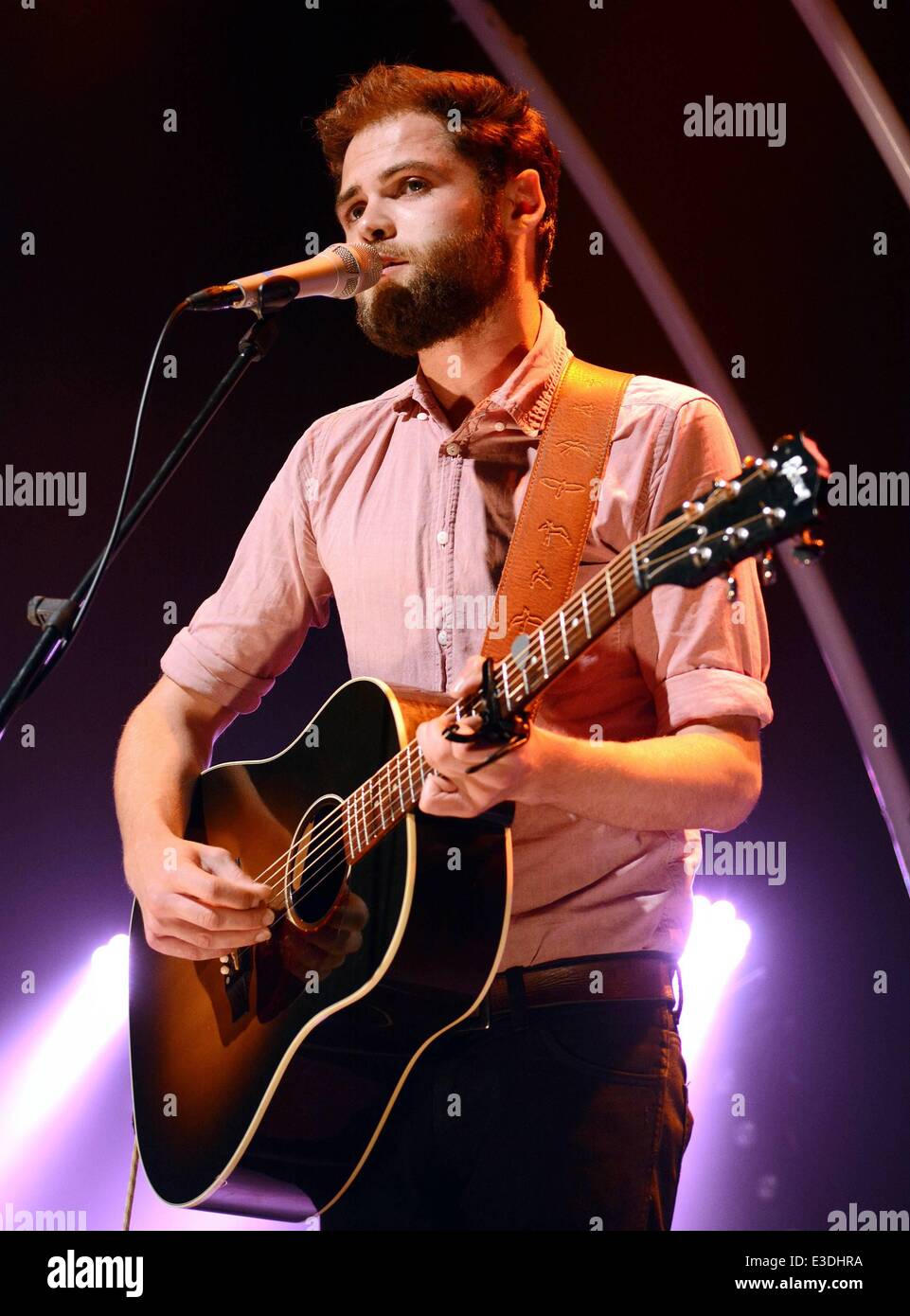 Passenger aka Mike Rosenberg performs at Vicar Street supported by Stu ...