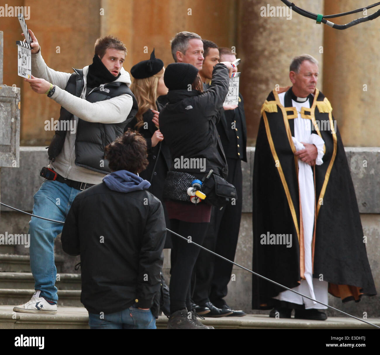 Elizabeth Hurley films a scene for the pilot show of US drama series ...