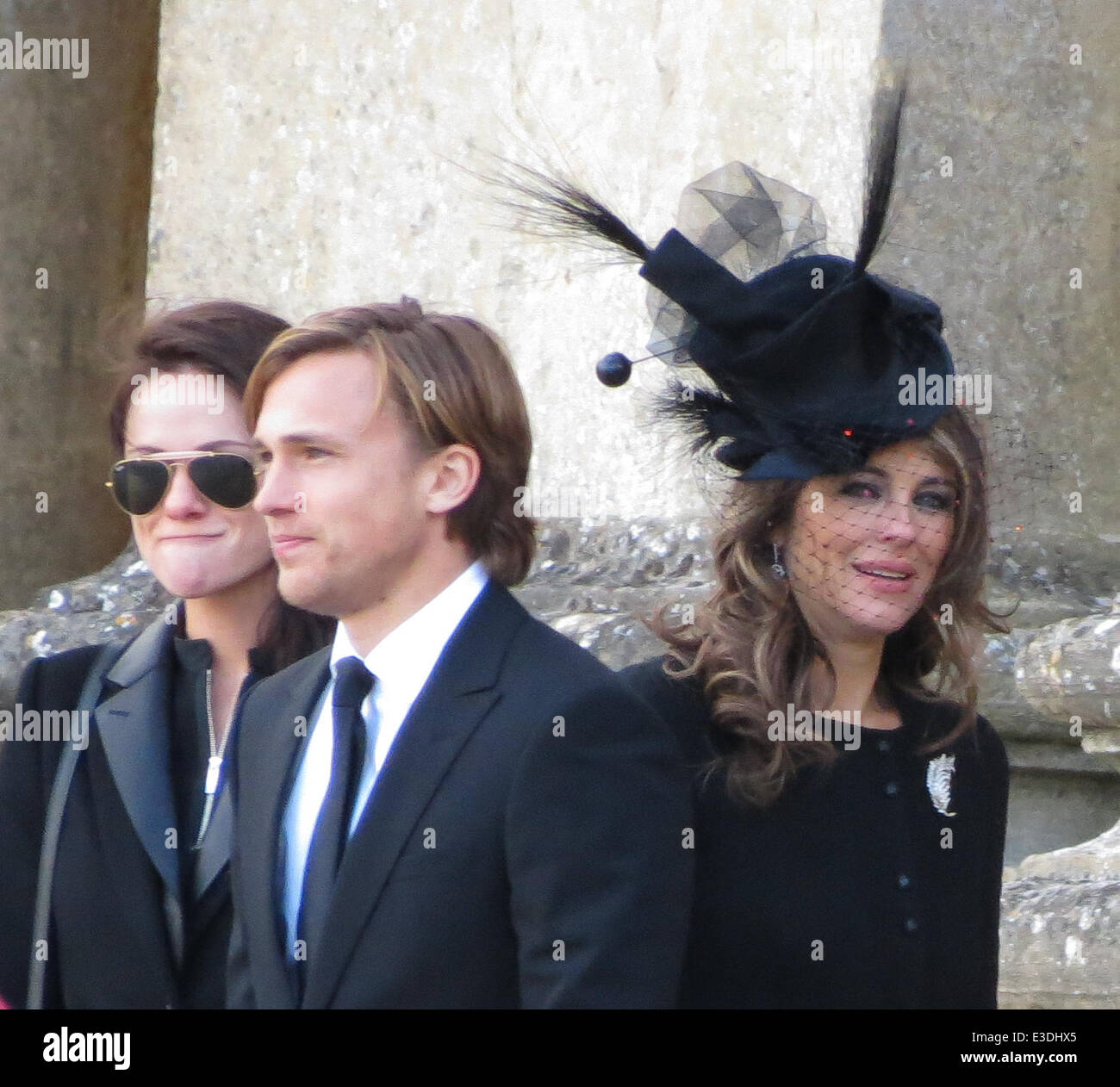 Elizabeth Hurley films a scene for the pilot show of US drama series ...