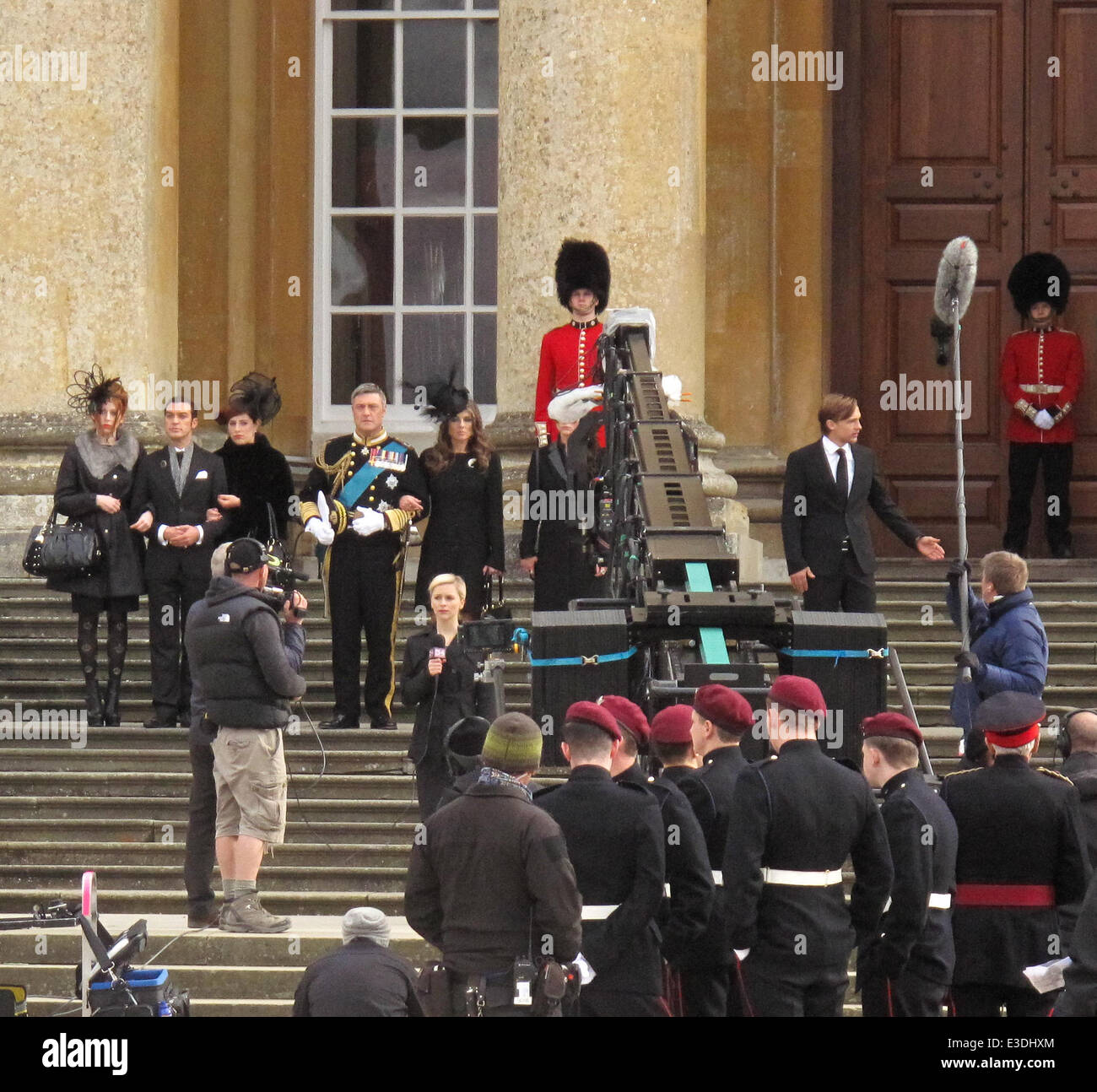 Elizabeth Hurley films a scene for the pilot show of US drama series ...