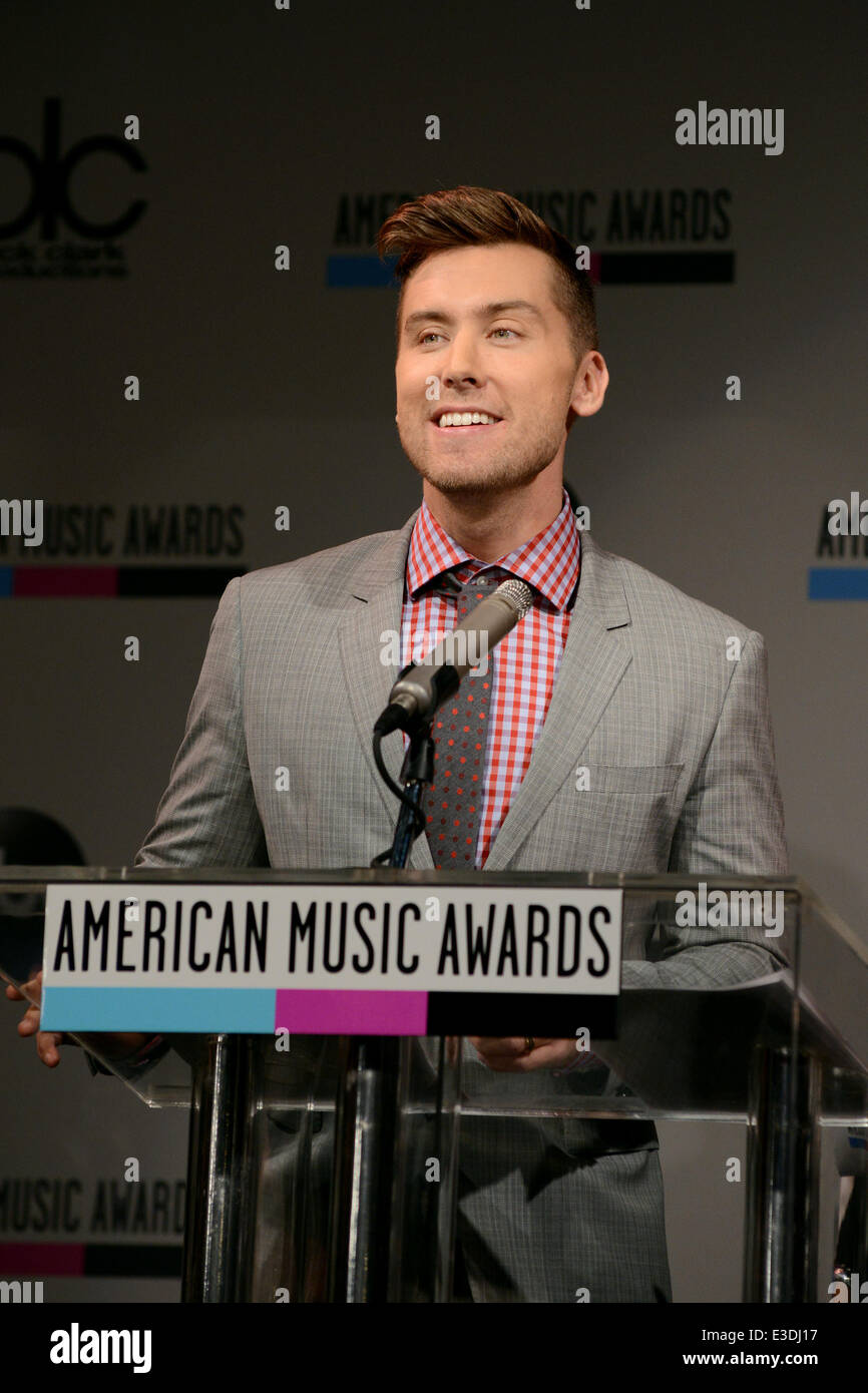 2013 Annual American Music Awards Nominees Announcement Featuring ...