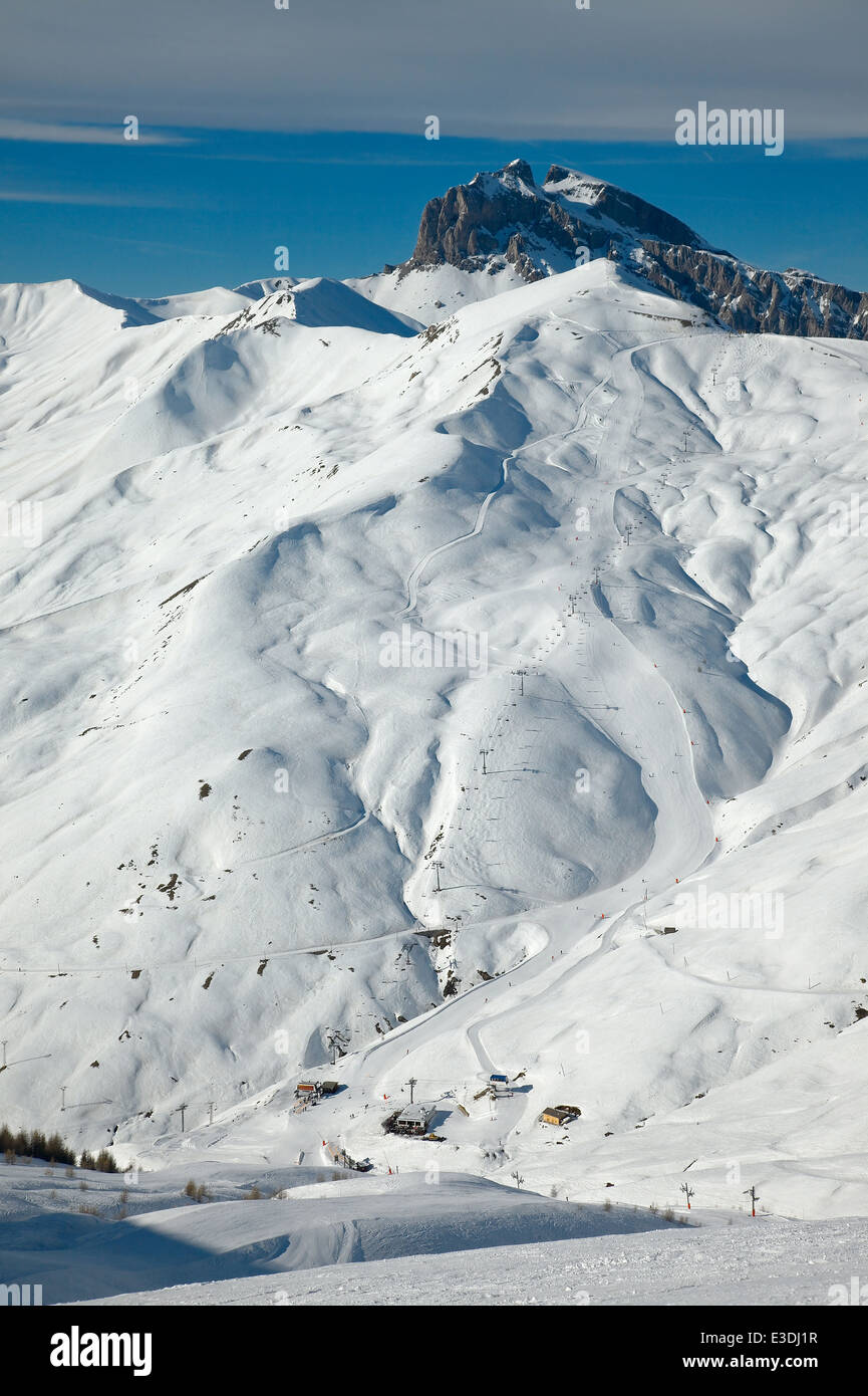 Sit skiing hi-res stock photography and images - Alamy