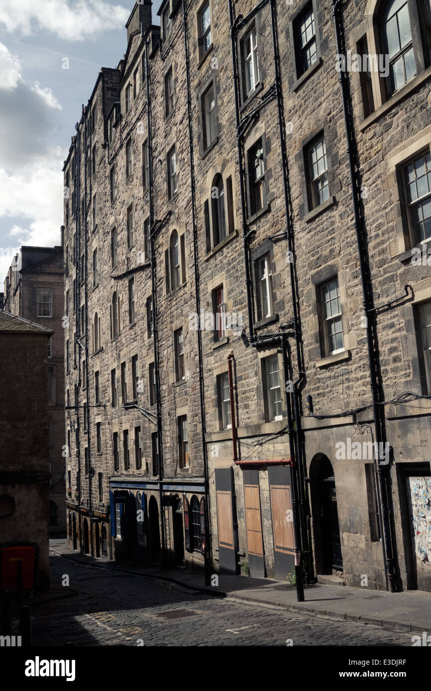 Tenements of Edibnurgh's Old Town, Niddry Street Stock Photo - Alamy